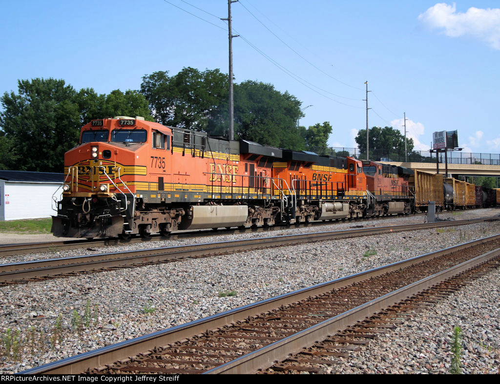 BNSF 7735